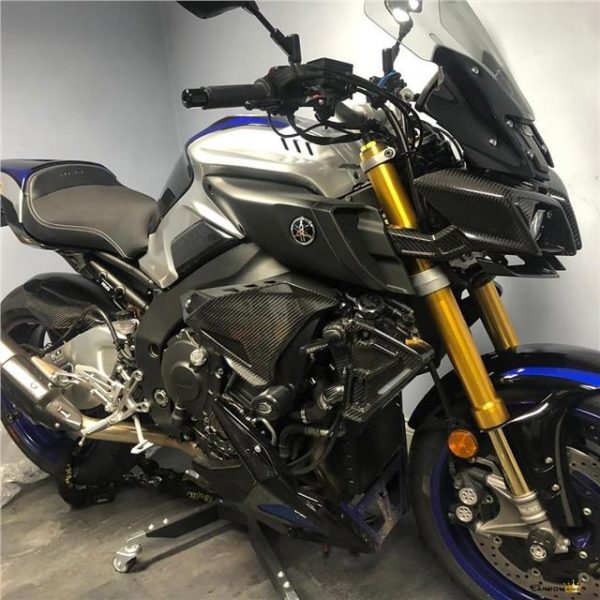 YAMAHA MT10 2016>21 CARBON FIBRE REAR CHAIN GUARD IN TWILL WEAVE – The ...