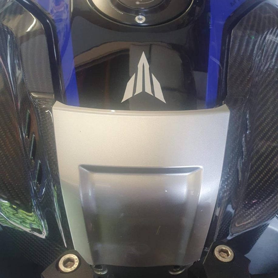 YAMAHA MT10 2016>2021 CARBON FIBRE TANK CENTRE TRIM IN TWILL GLOSS ...